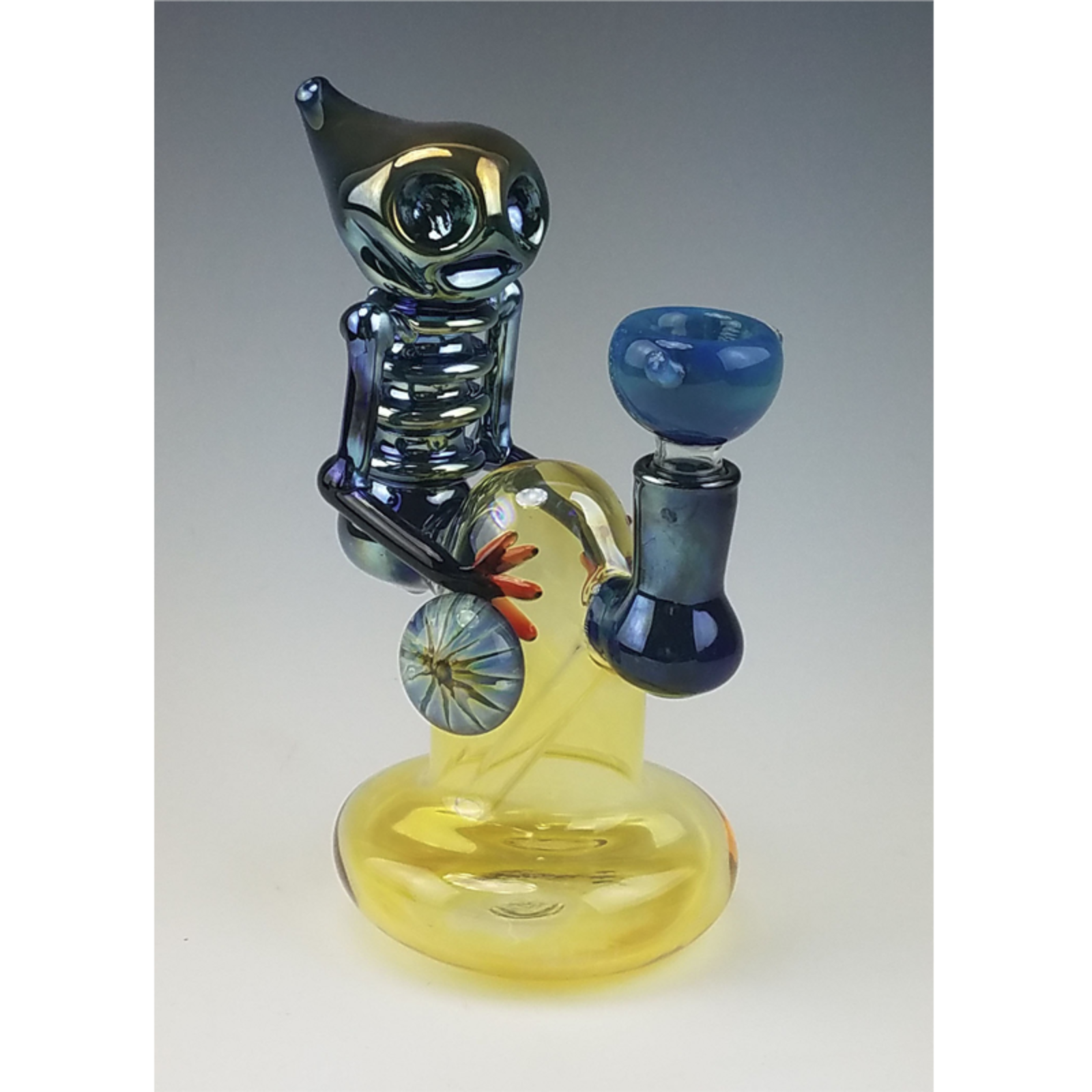Mile High Glass Pipes: Alien Banger Hanger Pyrex Water Pipe | Leafly