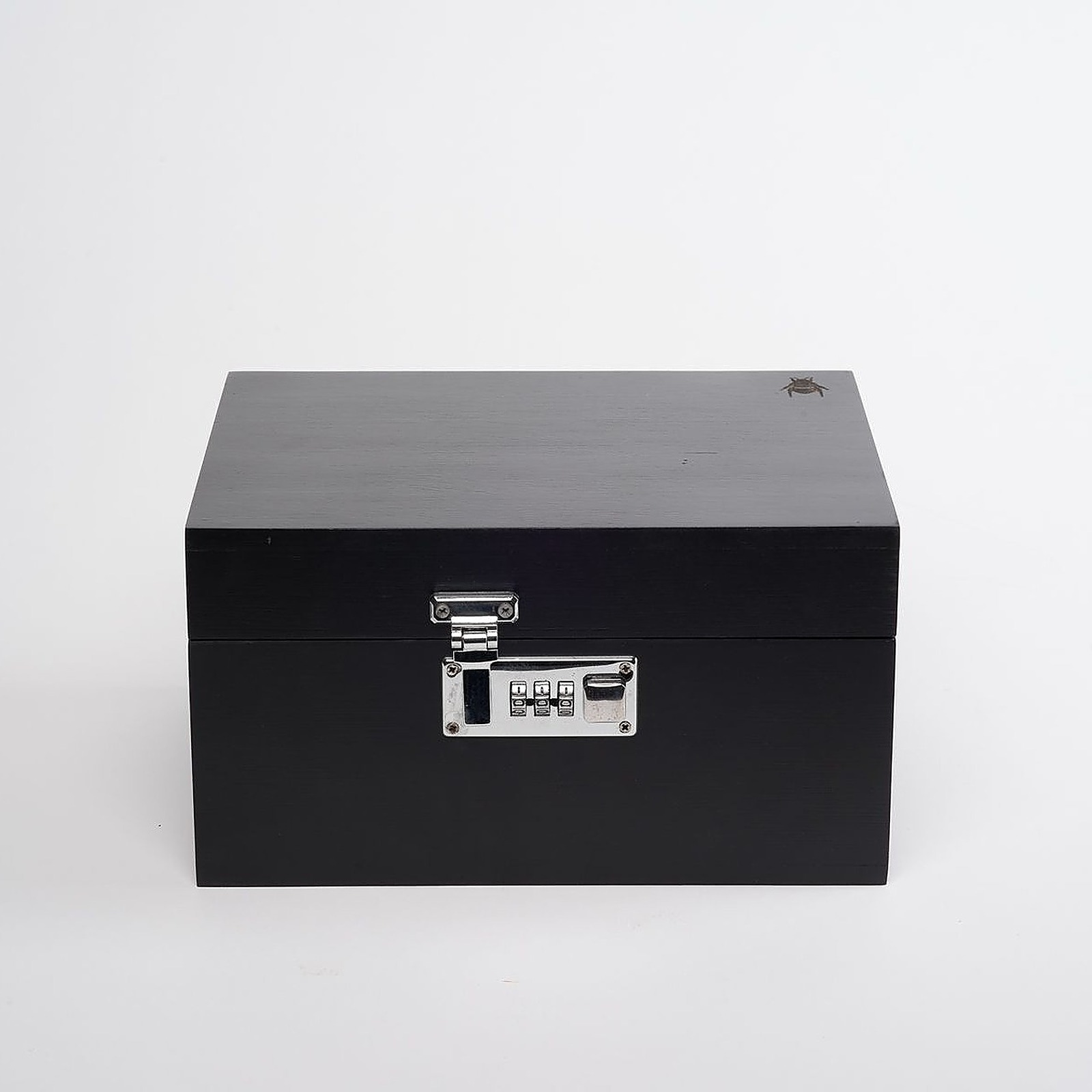 Bzz Box: Large Black Bzz Box | Leafly Bzz Box: Large Black Bzz Box | Leafly