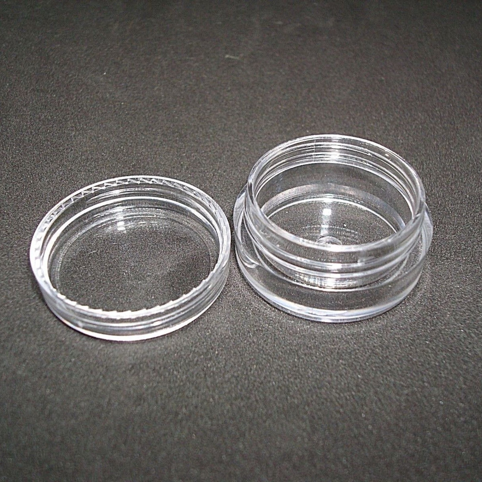 Kings Pipes Online Headshop: Plastic Concentrate Containers - 5, 20 ...