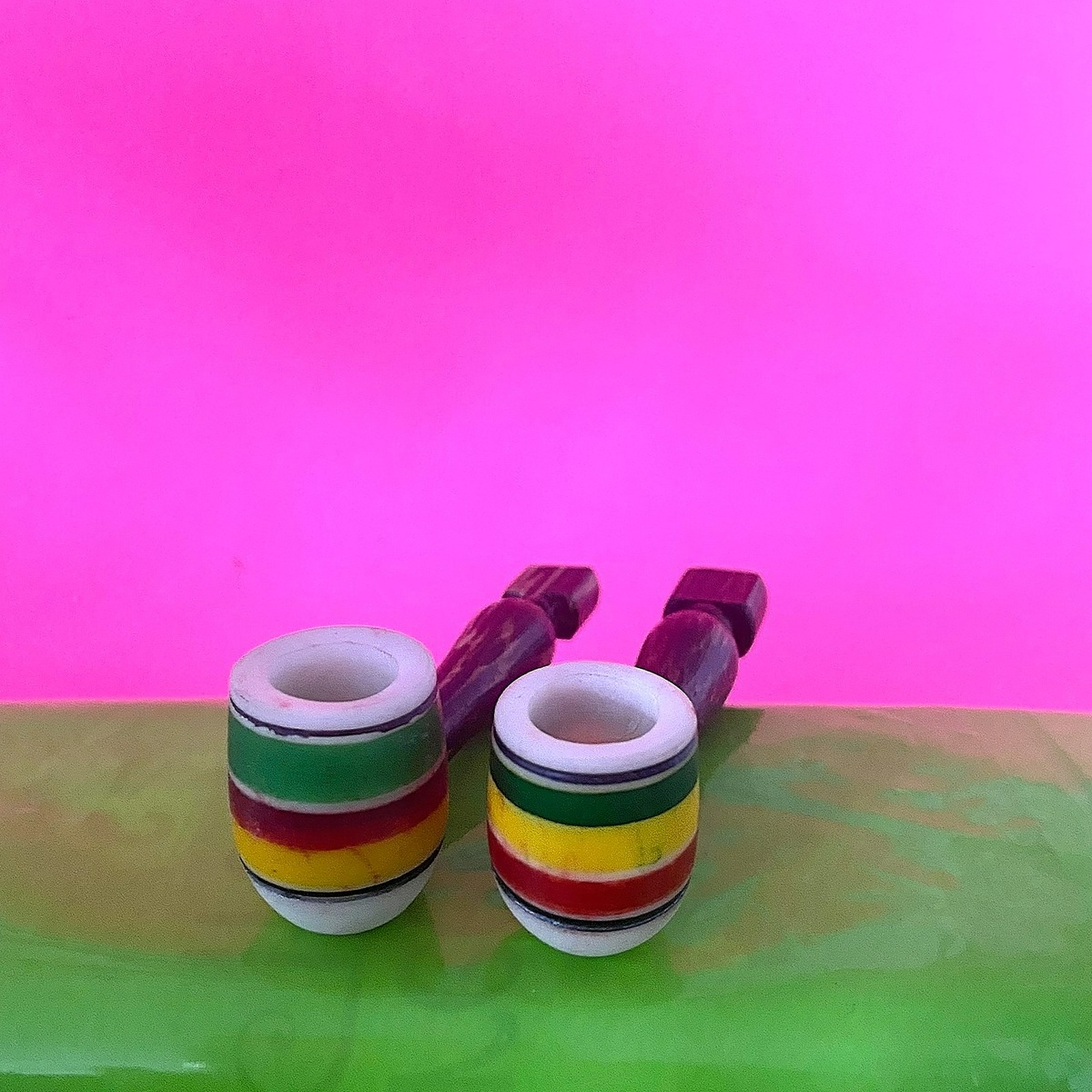 COCONUT SEED PIPES: TriColor Coconut Seed Pipes | Leafly