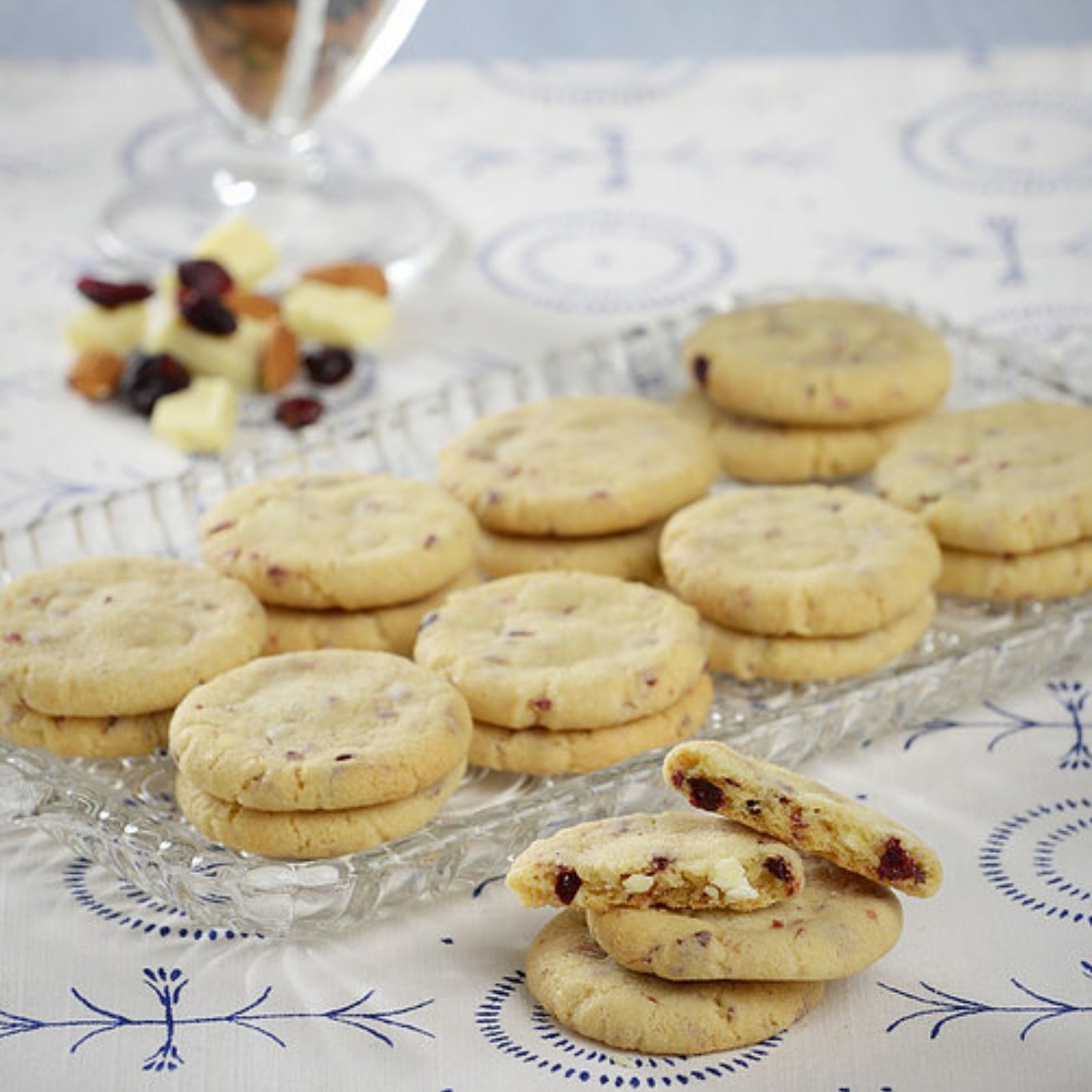 Sweet Mary Jane: Cherry Almond Cookies 100mg 10-pack | Leafly