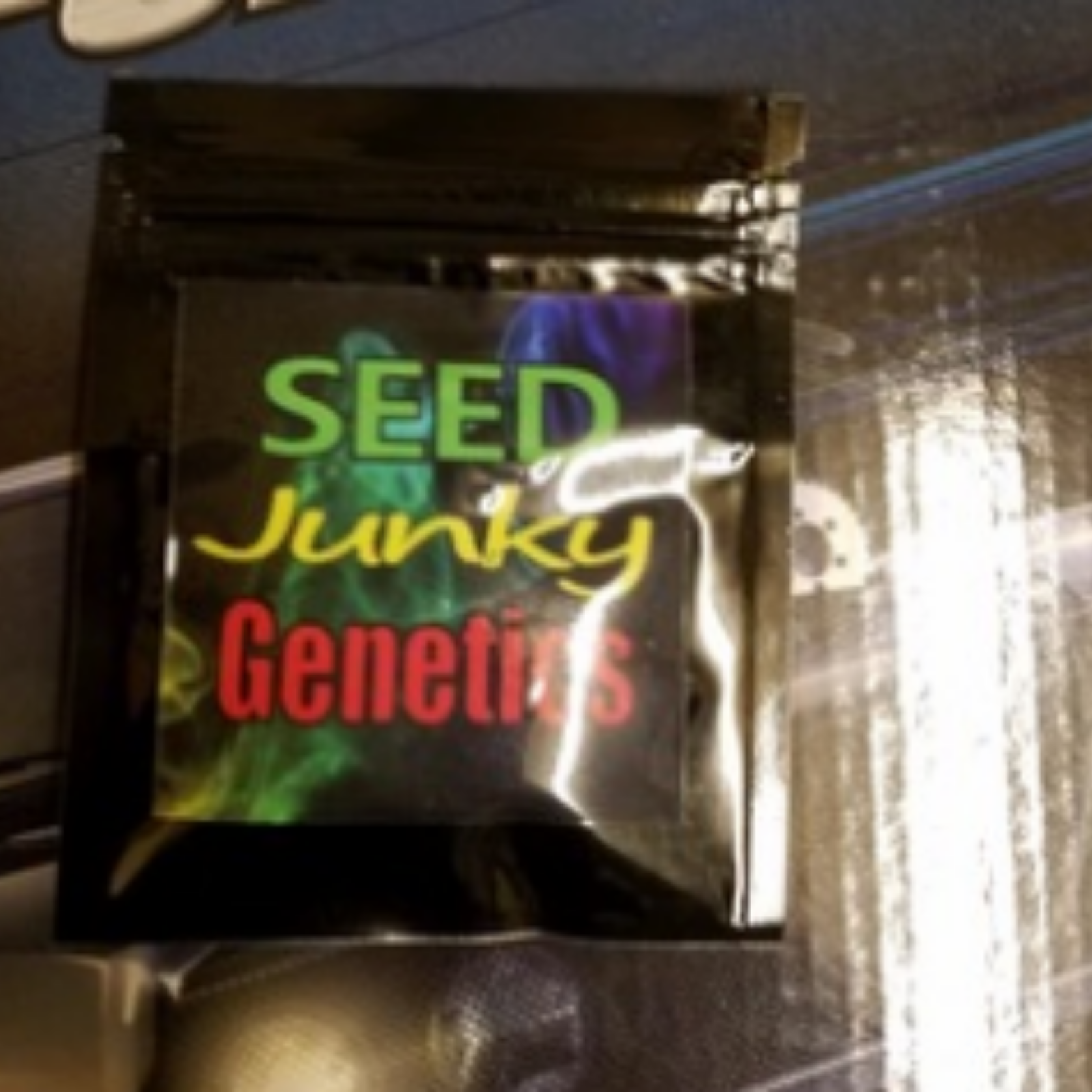 Strainly: Seed Junky Genetics - Gelato 33 | Leafly